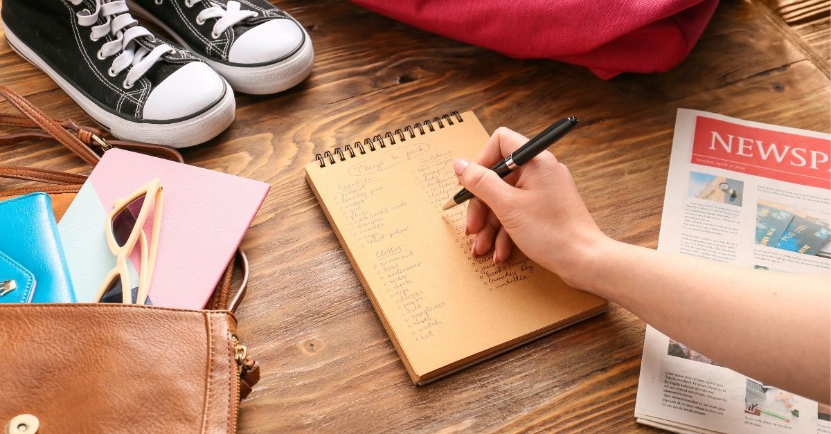 12 Tips to Organize the Perfect Luggage | CuddlyNest