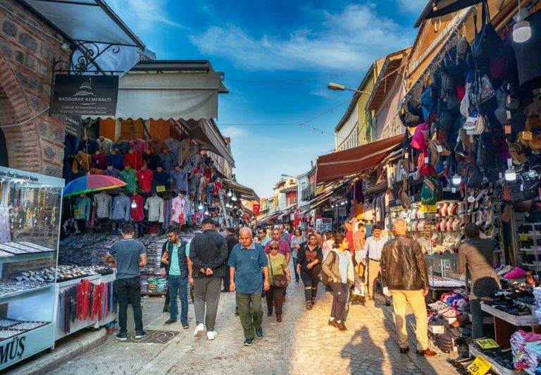 The 5 Best Places For Shopping In Turkey | CuddlyNest