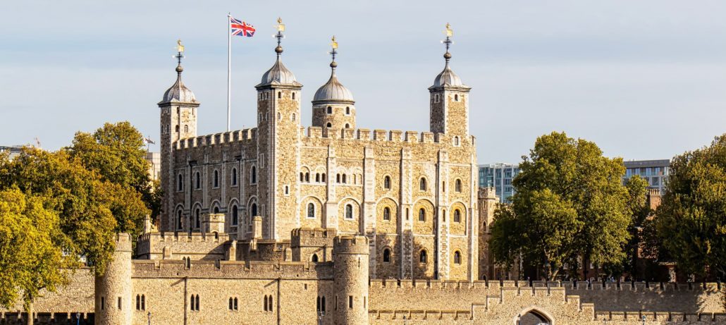 Visit Tower of London: The Complete Guide | CuddlyNest