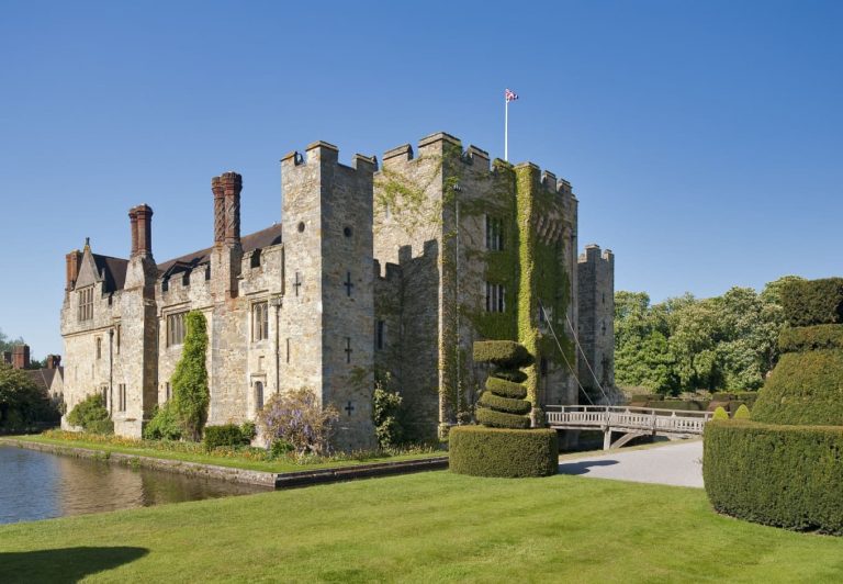 The 20 Most Beautiful Castles in England | CuddlyNest