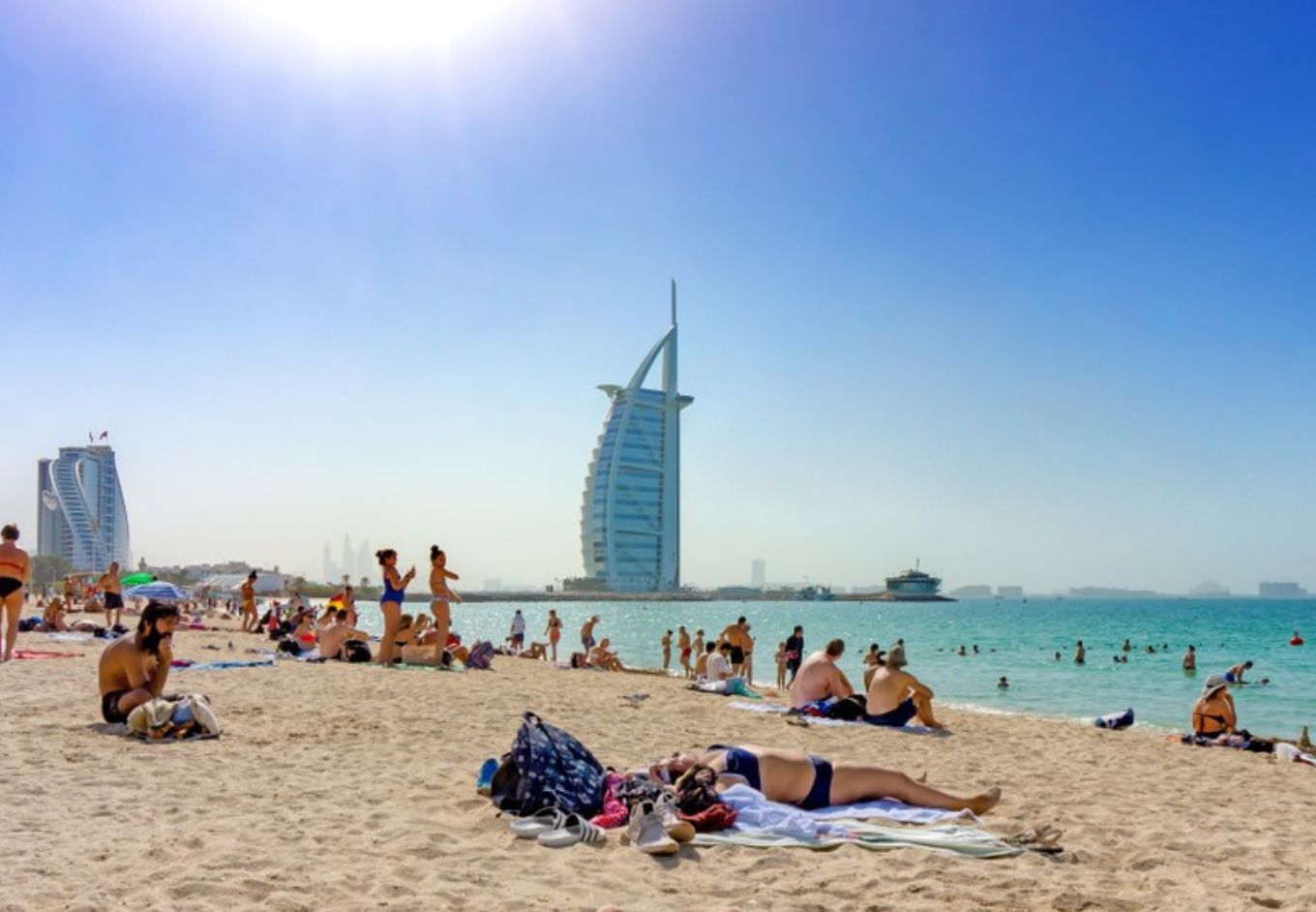 A Tourists' Guide to Dubai Beaches Dress Code | CuddlyNest