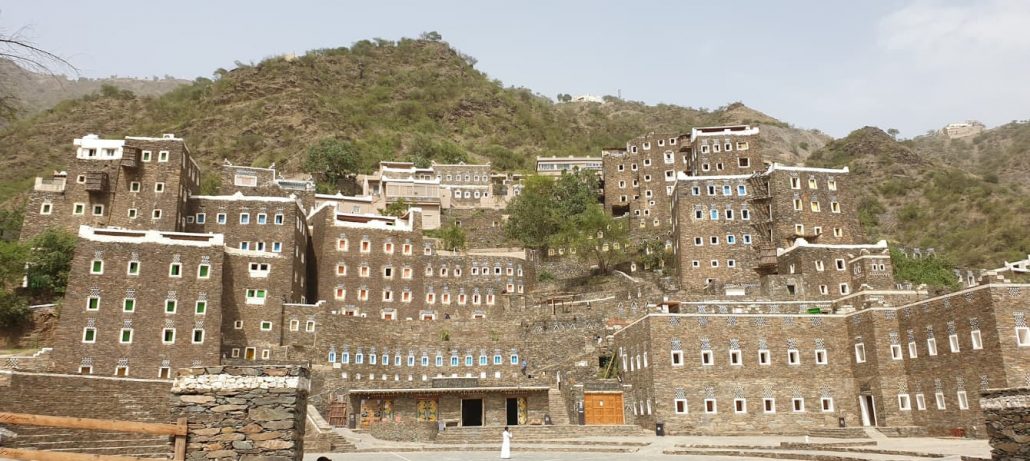 Rijal Almaa: A Treasure Trove of Saudi Traditions | CuddlyNest